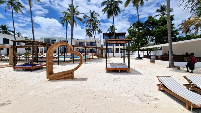 December Holiday Package Deals 2024 | Thompsons Holidays